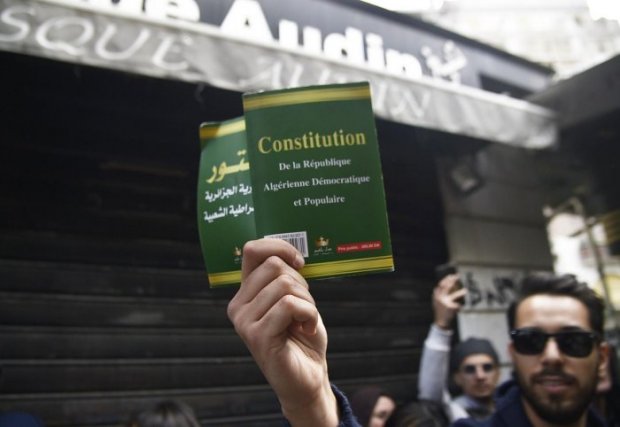 En quoi le changement de Constitution serait-il utile et bénéfique pour ...